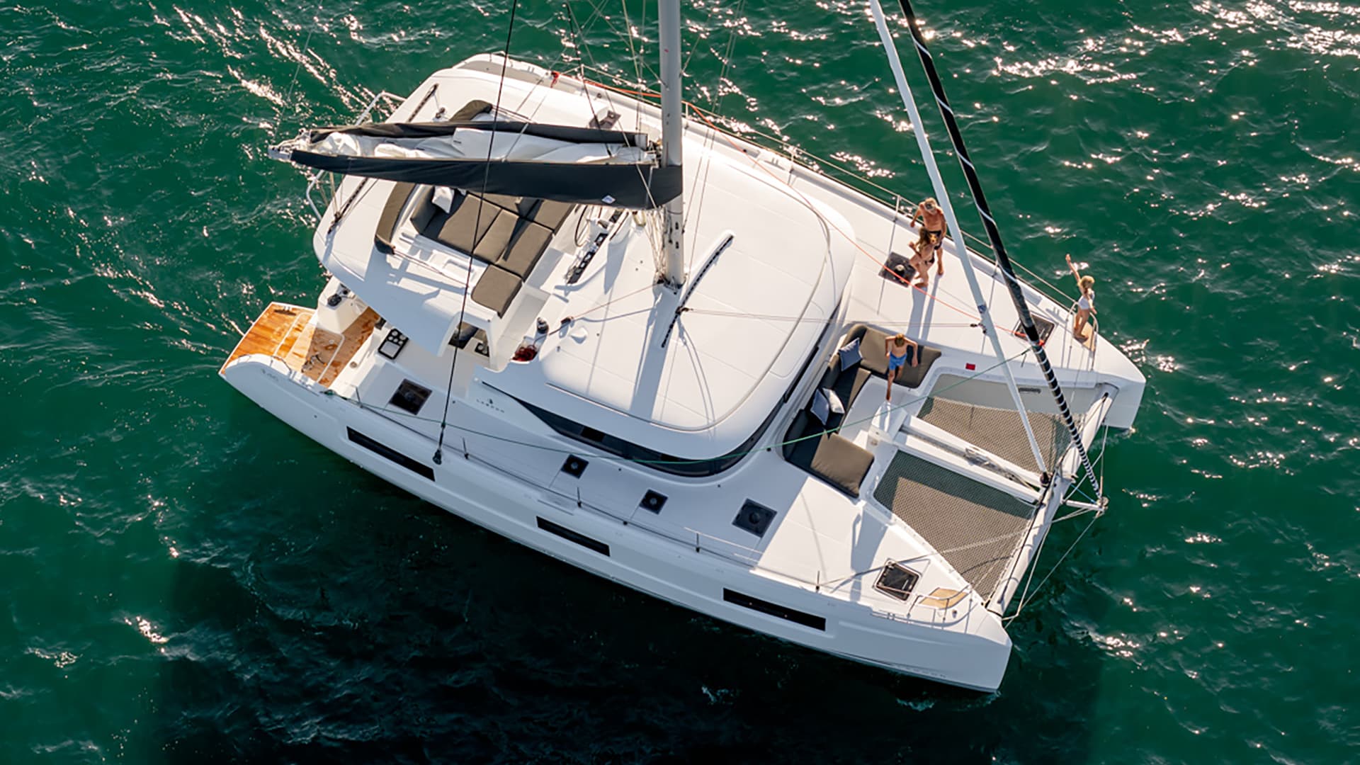 Configure your Lagoon 46 | Lagoon Catamarans