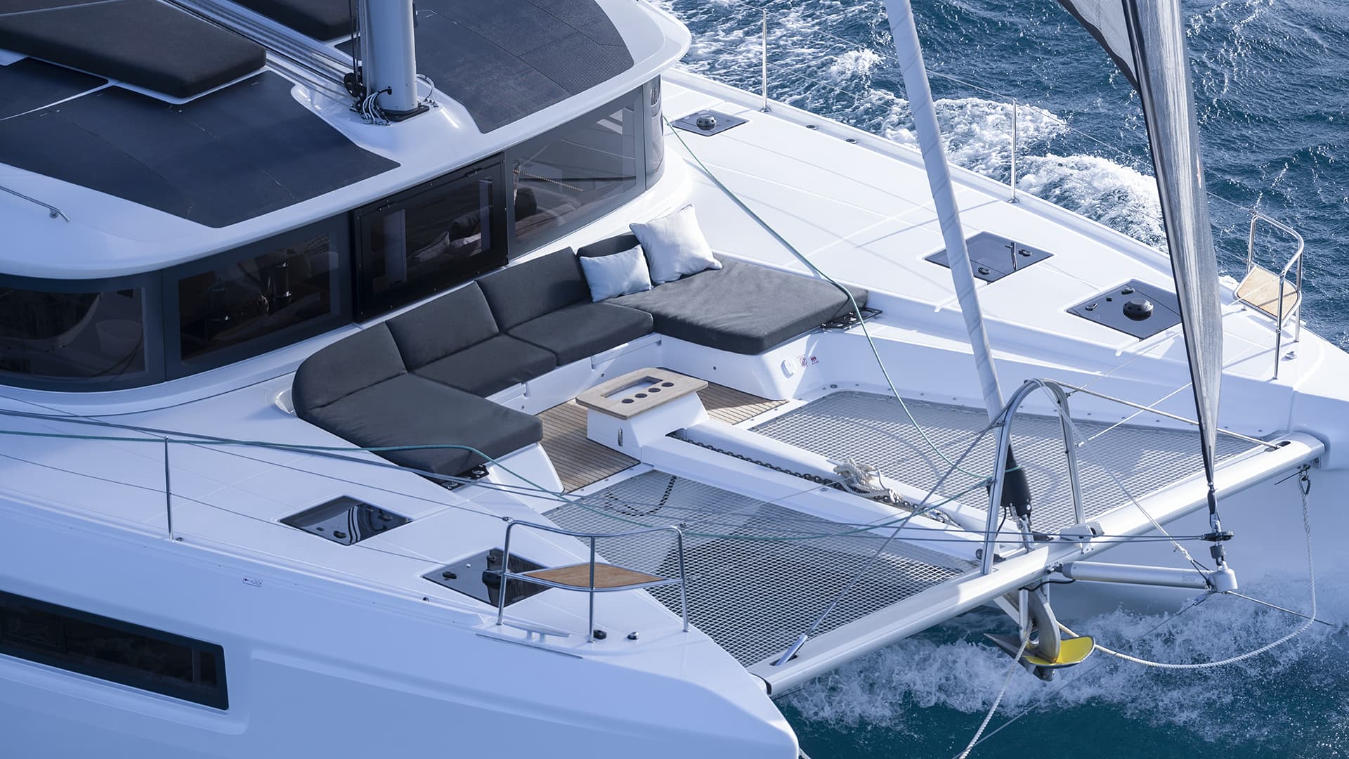Configure your Lagoon 51 | Lagoon Catamarans