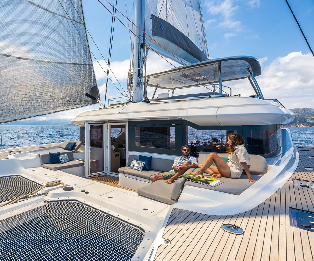 Configure your Lagoon 60 | Lagoon Catamarans